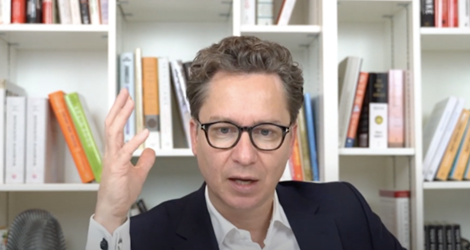 How to Think 10X Bigger | Sergey Young on Growth Minds